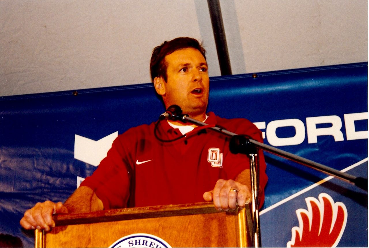 Bob Stoops Named Member of 2021 College Football Hall of Fame Class ...
